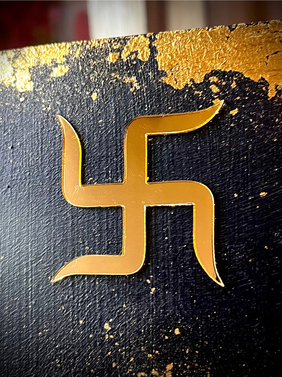 Golden Swastik Acrylic Cutout (2 Inches) – SD Fine Arts